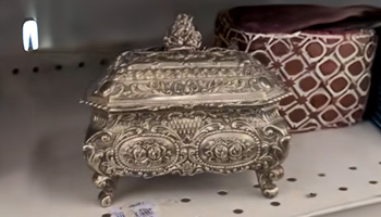 3 rare thrift store finds | Goodwill NCW